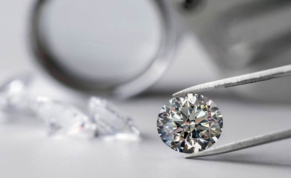 The Difference Between Lab Grown and Natural Diamonds